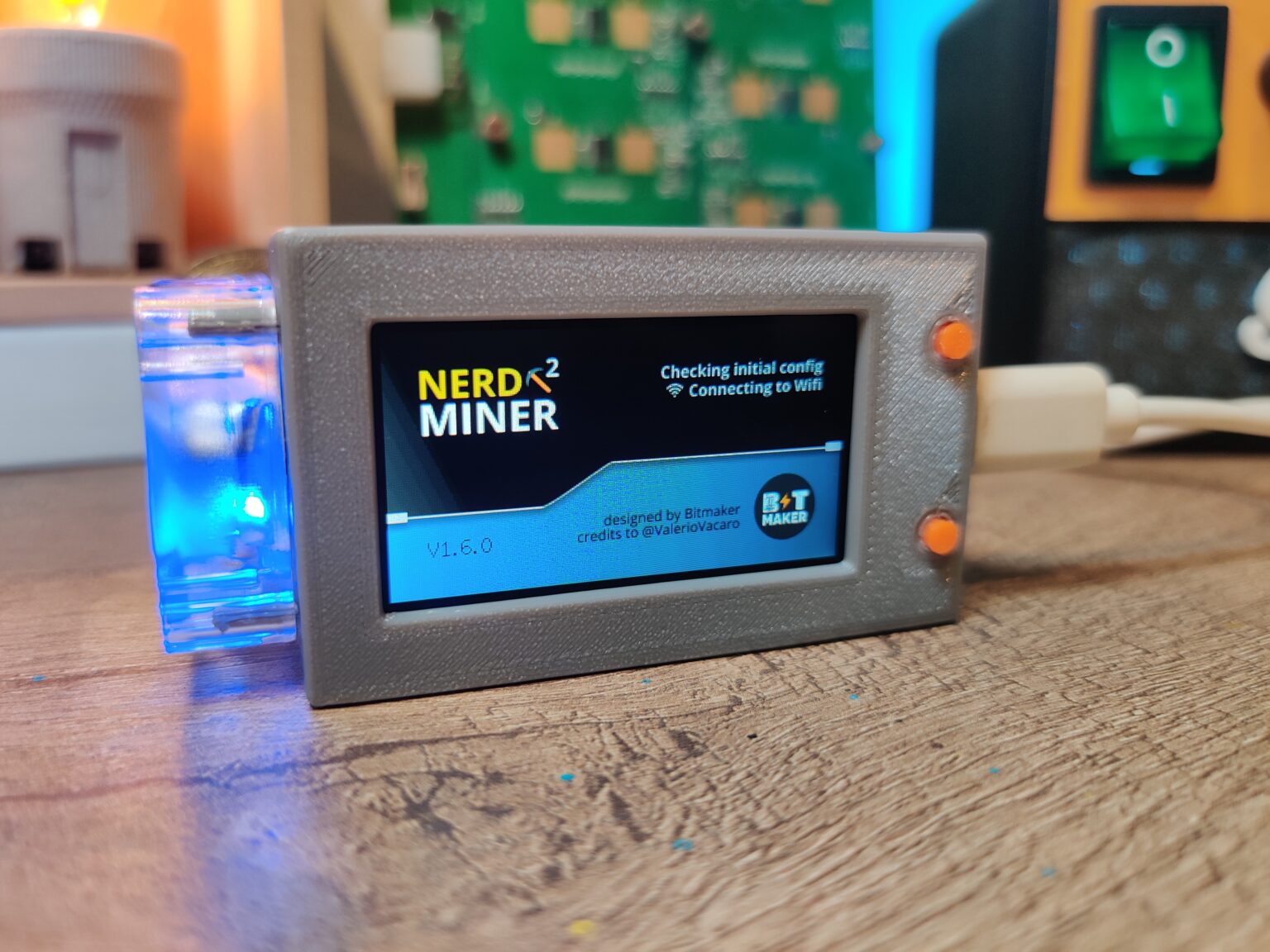 NerdMiner V2 - bitronics.store